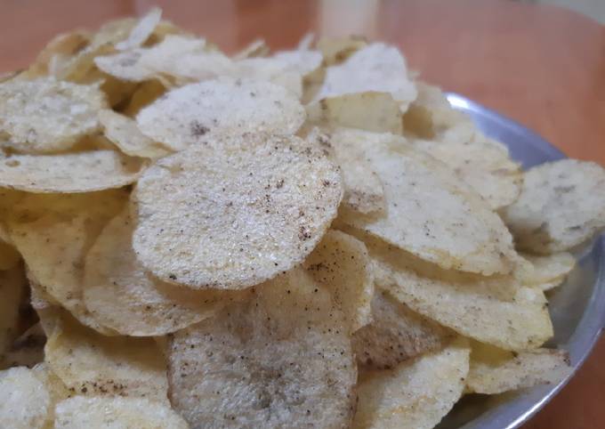 Non fried potato chips Recipe by Shruti Patwari - Cookpad