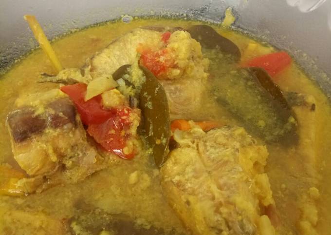 Resep Acar kuning ikan mubara oleh Vicka Eridani - Cookpad