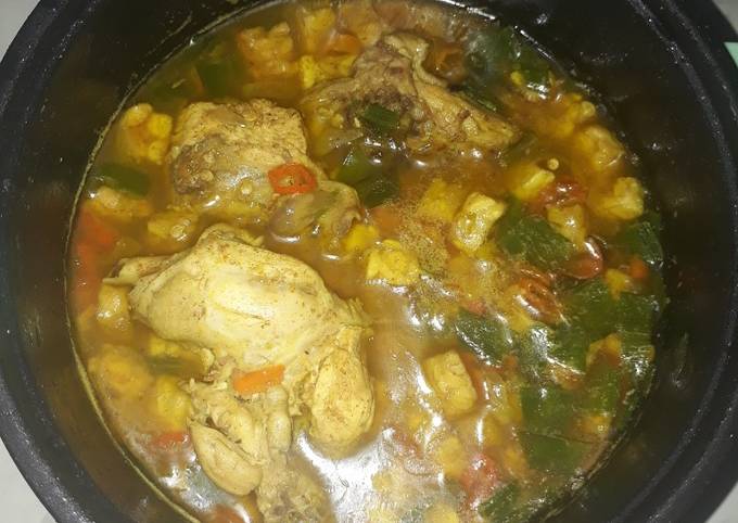 Resep Ayam Tempe Kuah Kuning (ala anak kos) oleh Gevi Yoma Arlini - Cookpad