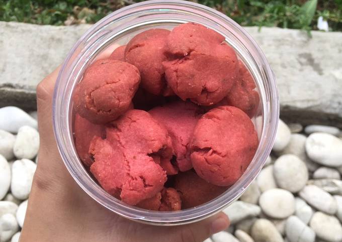 Resep Red velvet cookies kuning telur rebus oleh Riska Septia Maulida ...
