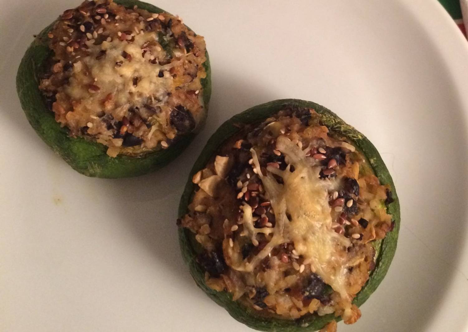 Zapallitos rellenos vegetarianos Receta de Silvina Galarza- Cookpad