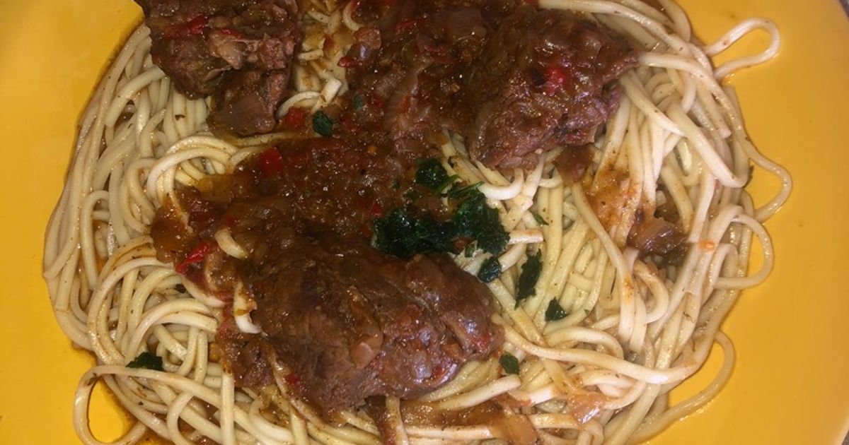 Spaghetti Con Estofado 😋 Receta de graciela_gauna.🌹- Cookpad