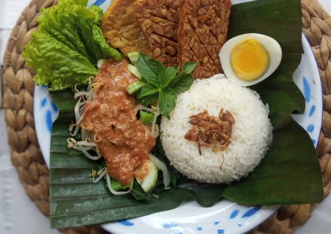 Resep Isi Piringku ~ Nasi Pecel Madiun oleh Meieka - Cookpad