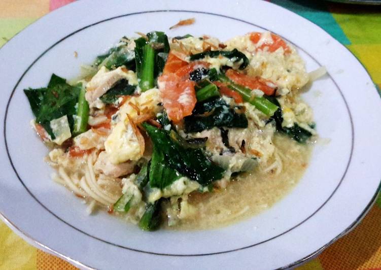 Resep Mie Siram ayam oleh nia Ali - Cookpad