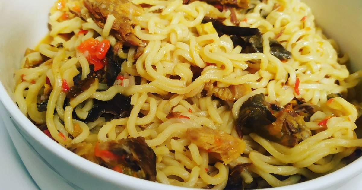 Indomie with dry fish Recipe by Aisha Muhammad - Cookpad