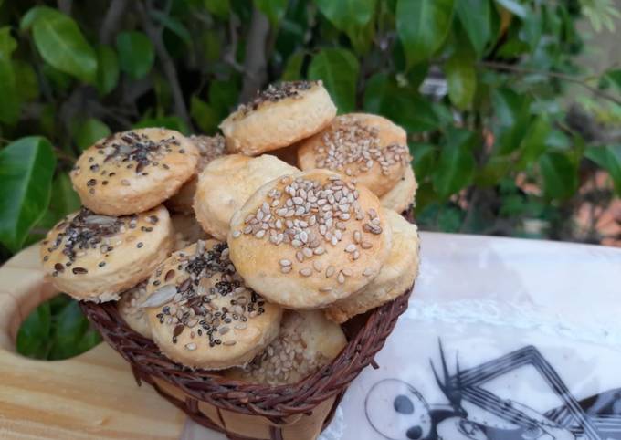 Galletas de Queso con topping de Semillas Receta de Karina ...
