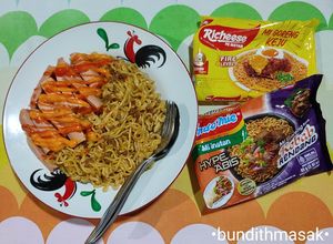 Resep mie rendang indomie rumahan enak dan mudah - Cookpad