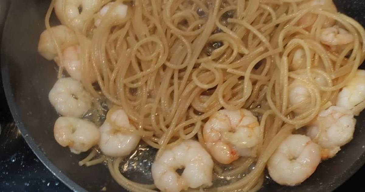 Spaghetti integral con gambas al ajillo Receta de AMF- Cookpad