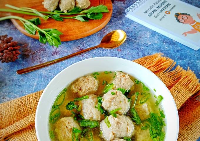 Resep Bakso Sapi Homemade oleh Sari Utami Kimdonghwa - Cookpad