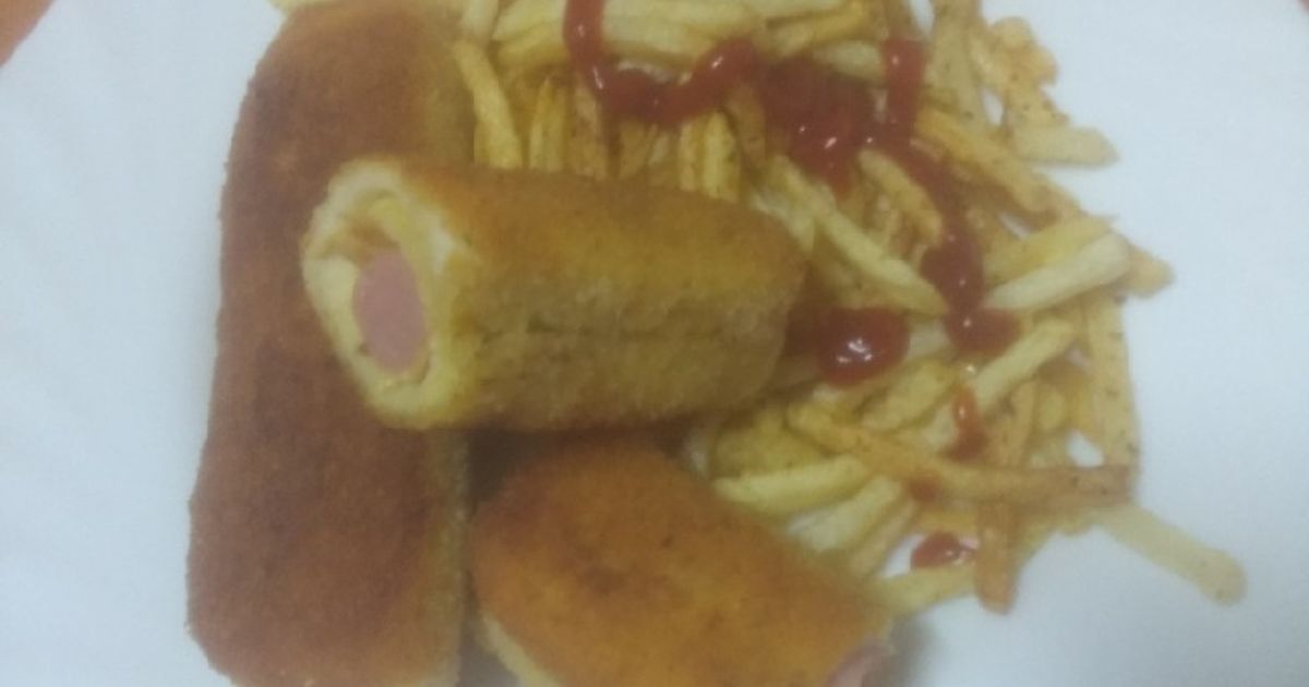 Hot Dog Enrollado Y Frito Con Papas Fritas Receta de Ariel Santisteban Peña