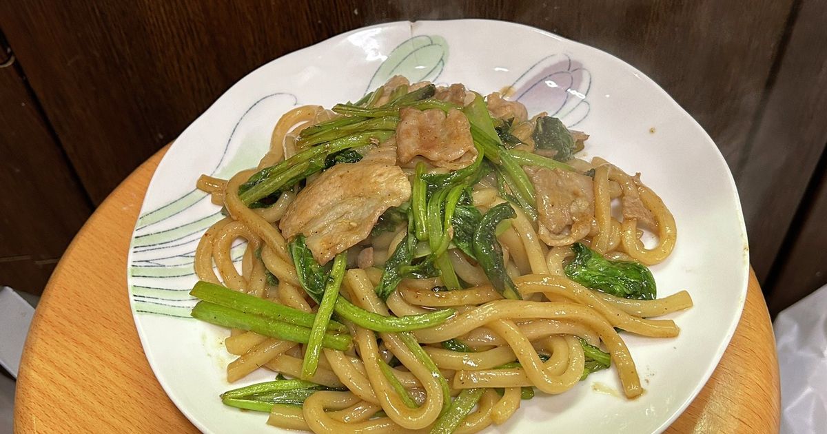 Stir Fried Udon With Komatsuna And Bbq Sauce Recipe By まま蔵
