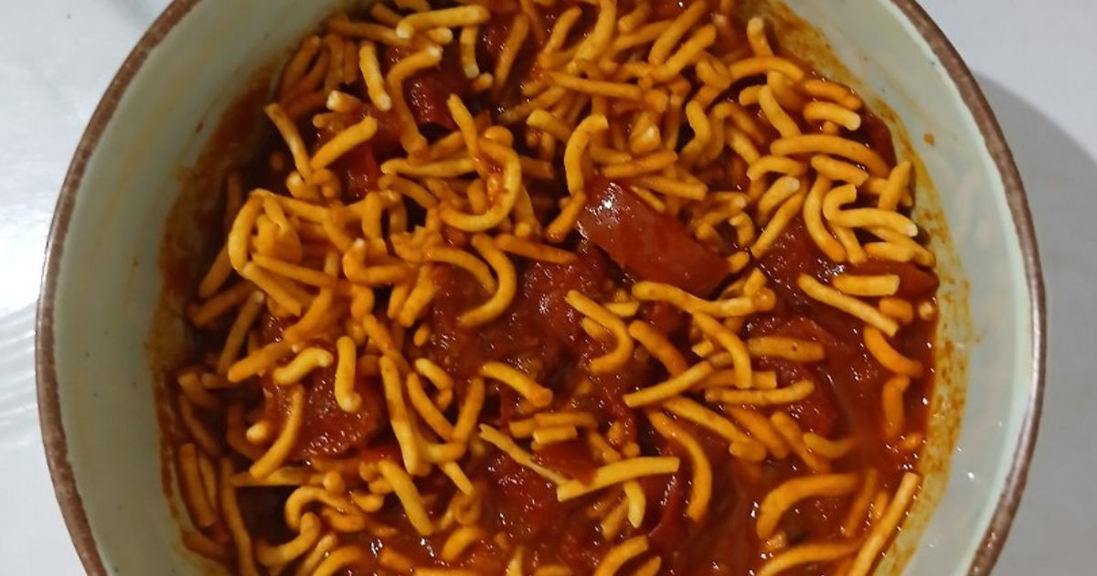 Kathiyawadi Sev Tamatar Recipe by Nilanjana Shukla - Cookpad