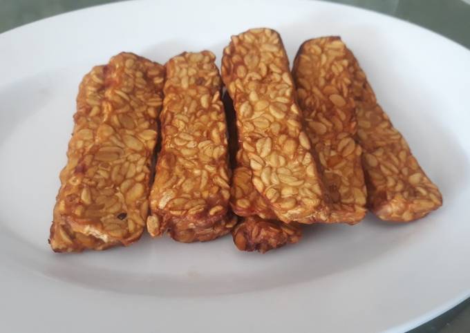 Resep Tempe goreng biasa oleh ni ketut suriasih - Cookpad