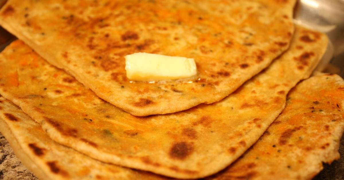 Carrot Paratha Recipe by Priyashii's Kitchen - Cookpad
