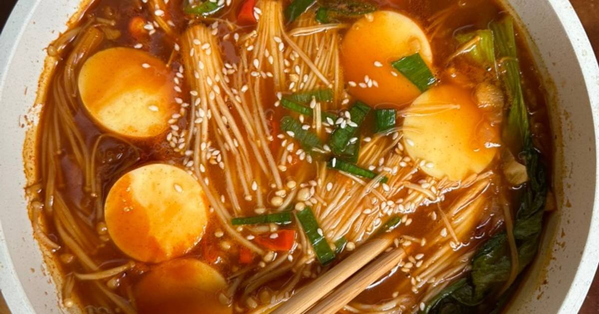 Resep Enoki pedas korea oleh Fitri Hardi - Cookpad