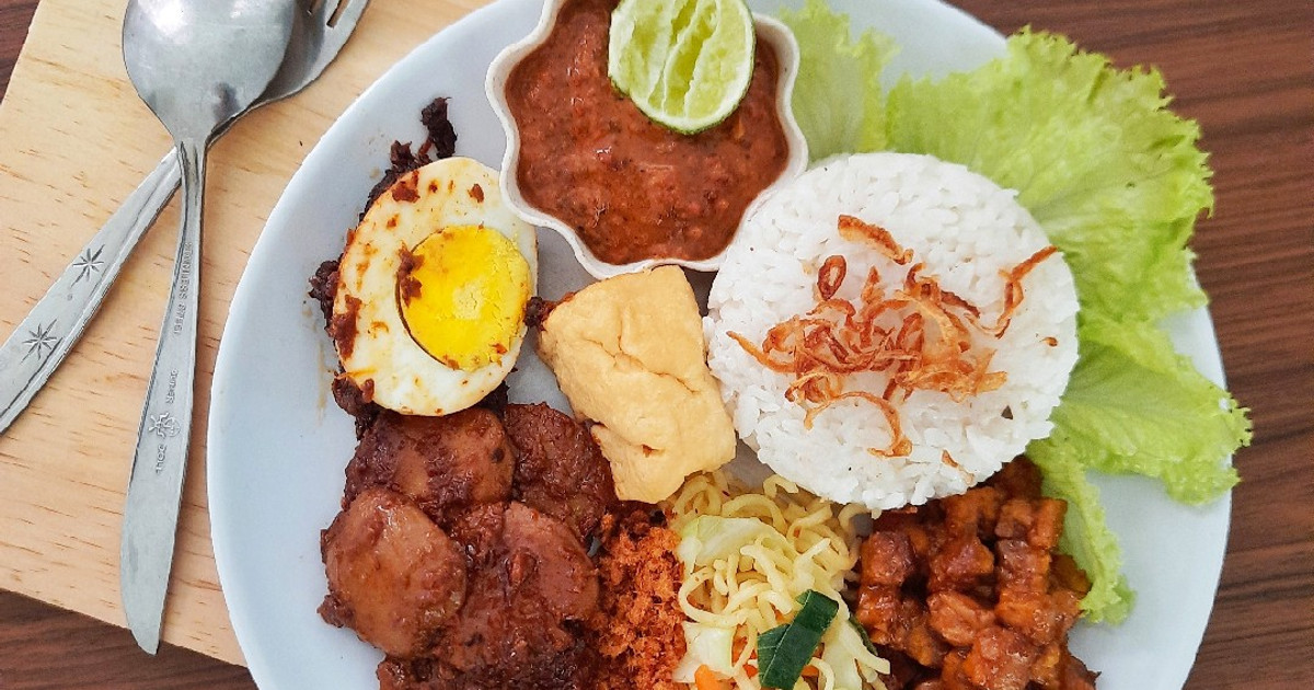 Resep 880. Nasi Uduk Betawi Komplit oleh Dapur Ibuk Kayana - Cookpad