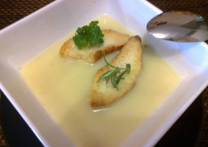 Karalábé krémleves | Mária Kiss receptje - Cookpad receptek