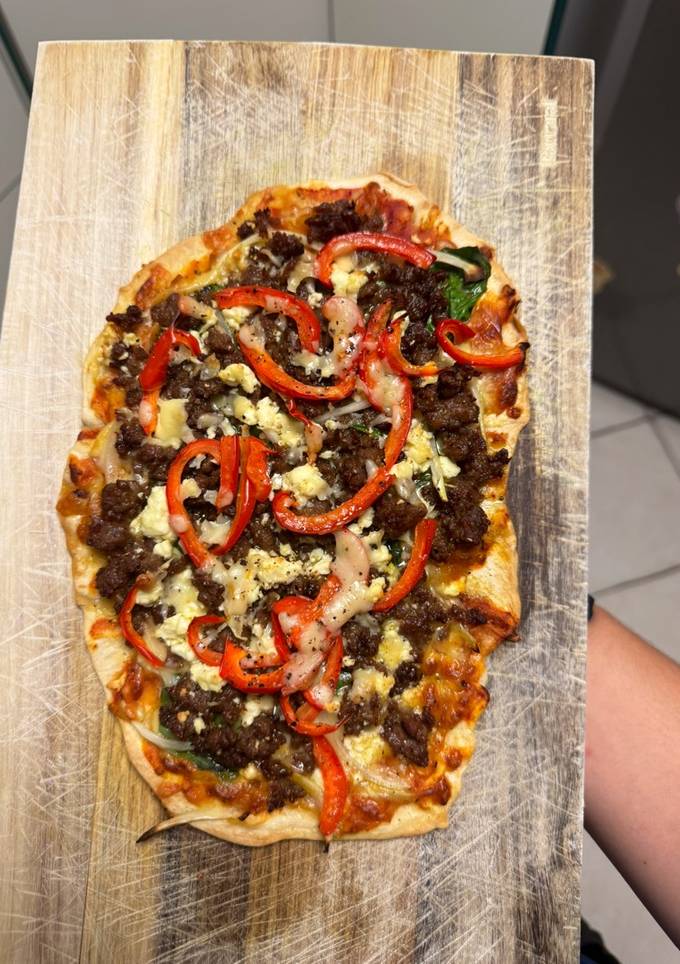 Spiced Beef Flatbread Pizza 😋 Recipe by Jake - Cookpad