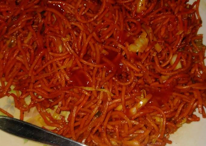 Schezwan Noodles Recipe by Pari Asrani - Cookpad