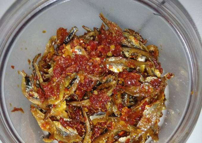 Resep Ikan Teri Belah Sambal oleh Nur Faizah - Cookpad