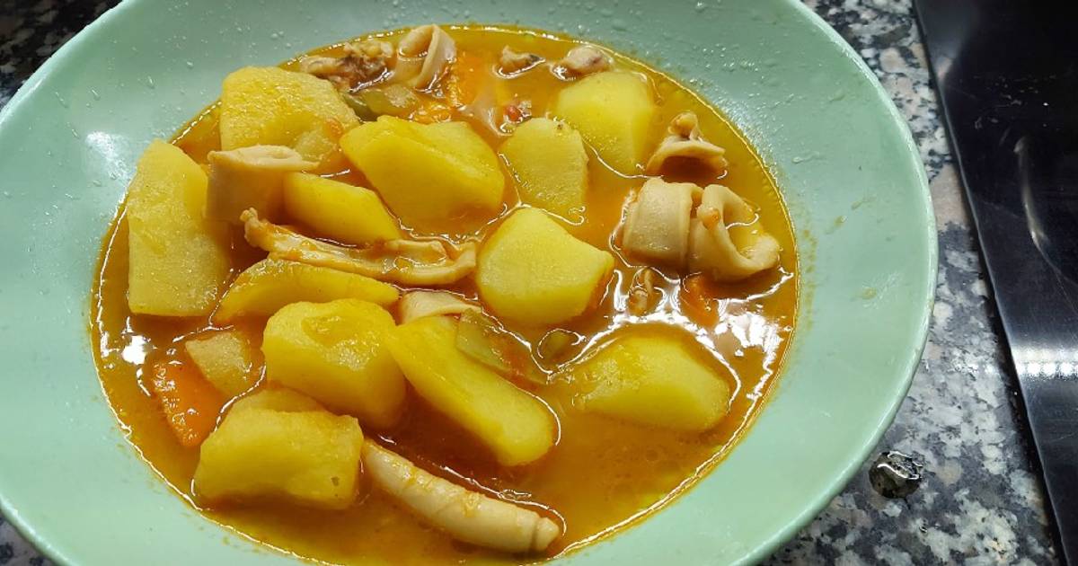 Guisado de calamarcitos y patatas Receta de Àlex- Cookpad