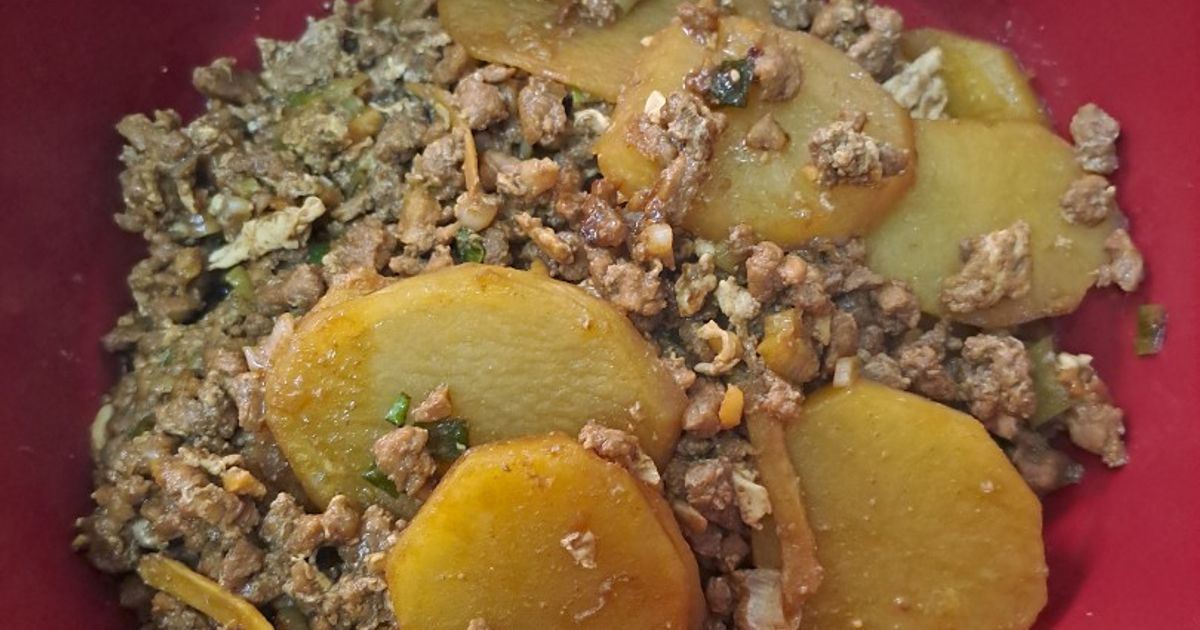 Resep 2. Tumis Daging Kentang oleh Apriliani Perangin Angin - Cookpad