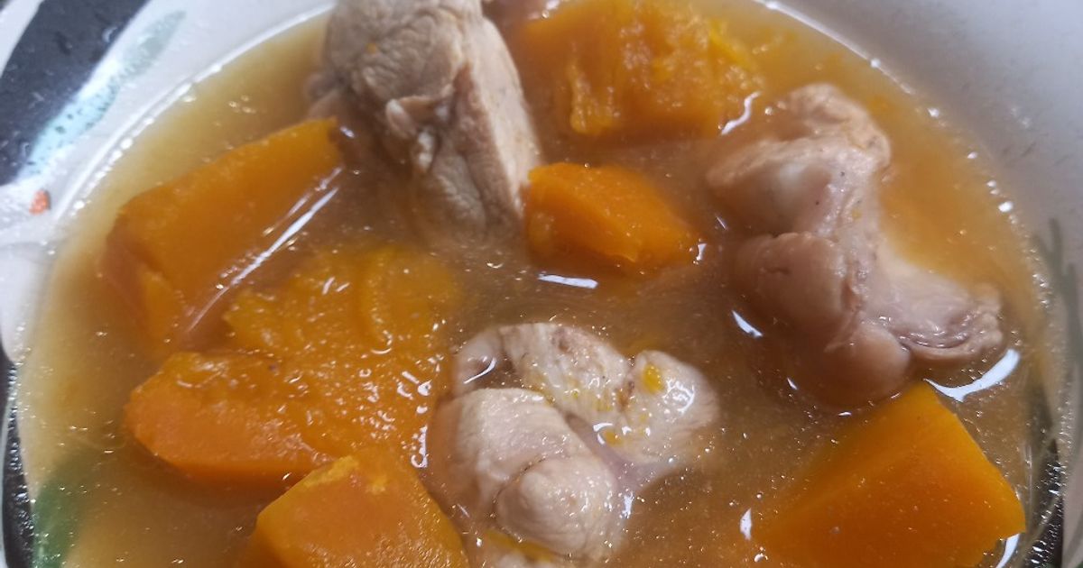 Resep Sup Ayam Labu Sederhana oleh Lissy Art - Cookpad