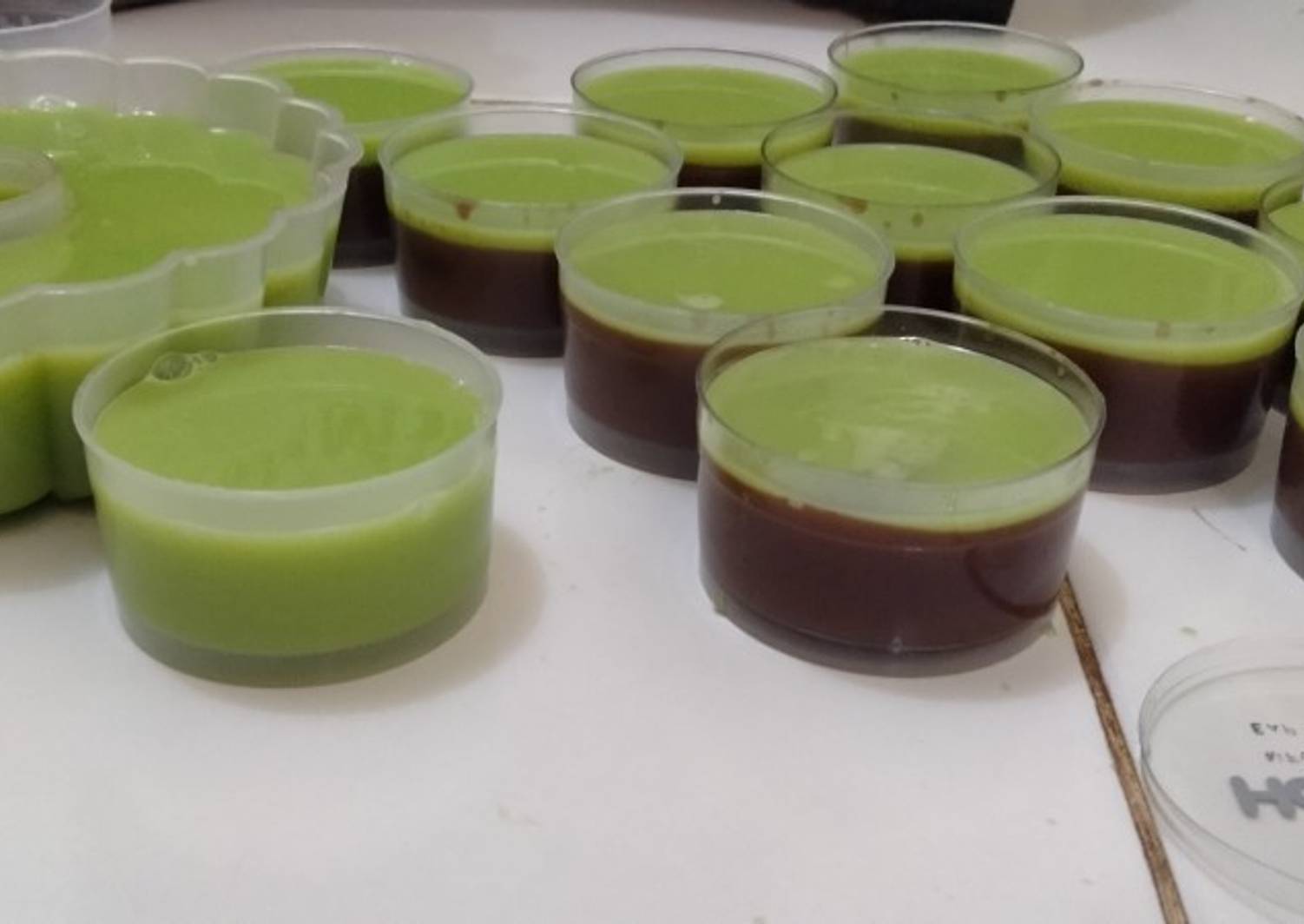 Resep Puding coklat matcha chocolatos oleh haifa haidar - Cookpad