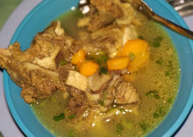 Resep SOP Tulang Sapi oleh mama hilya - Cookpad