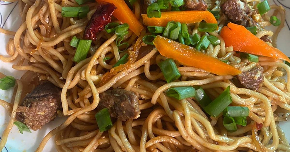 Resipi Mee Sanggul Goreng Daging oleh Erma Yusnida - Cookpad