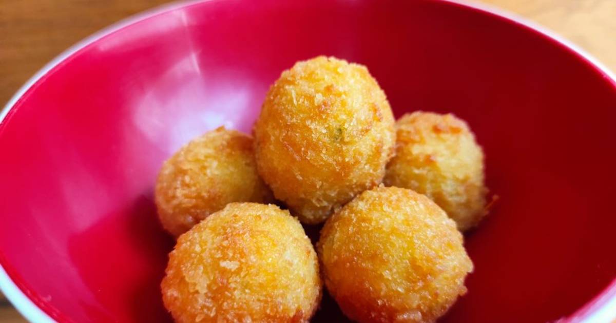 Resep Bola-Bola Kentang Keju MPASI 12M+ oleh Eunike Kartini - Cookpad