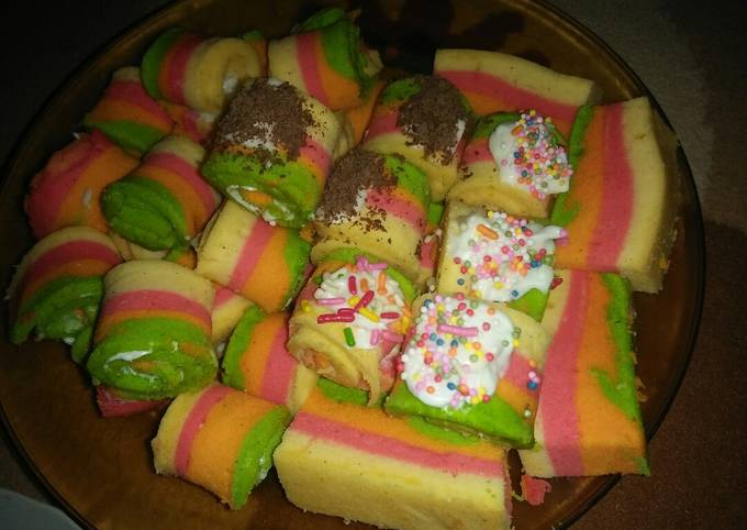 Resep Roti gulung pelangi oleh Nayla Fanney - Cookpad