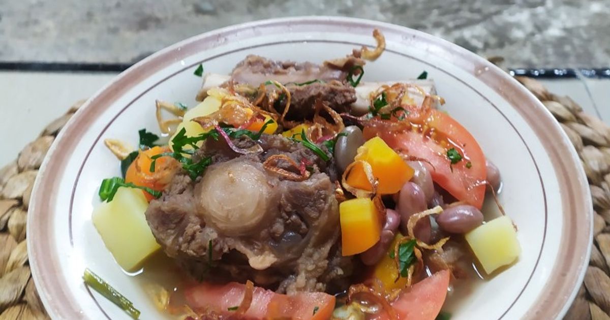 Resep Sop Buntut/Iga/Balungan Sapi oleh Mbakyu Echa/EkaDH - Cookpad