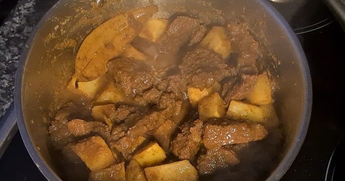 Semur Beef And Potatoes (Indonesian Style Stew) Recipe by Okky Septiany ...