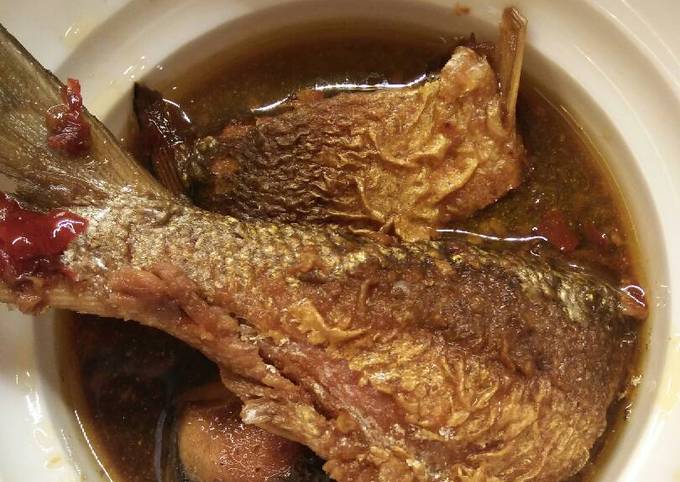 Resep Bandeng kuah kecap oleh Ayu Mediana Dinova - Cookpad