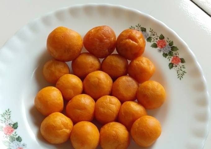 Resep Bola Bola Ubi oleh ervina - Cookpad