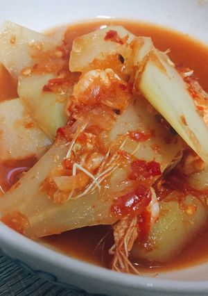 Gaeng Som (Thai Sour Curry) With Green Papaya And Shrimp Recipe by Ploy ...