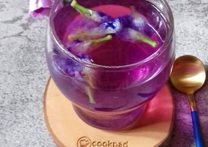 Resep Teh Bunga Telang oleh KasMira - Cookpad