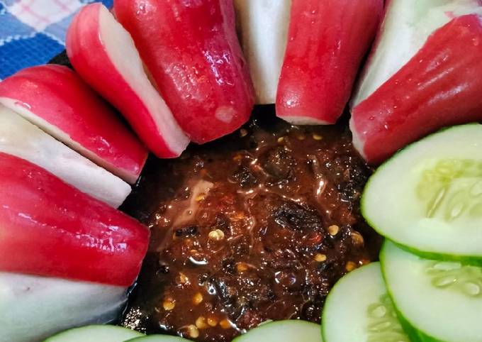 Resep Rujak Gula Bali Lunak (Timun & Jambu Air) oleh Citra Devi - Cookpad