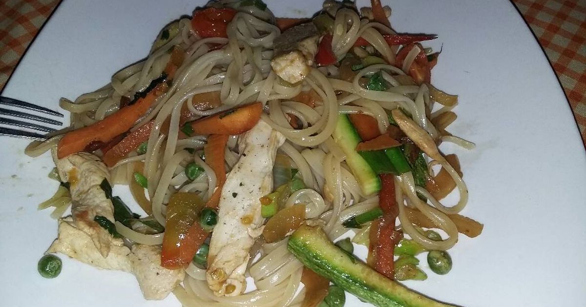 Wok De Pasta Y Vegetales Recipe by Chef Cristina Knoll - Cookpad