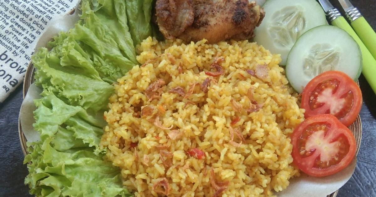 Resep Nasi Goreng Kunyit oleh Bunda Melvy Sofia - Cookpad