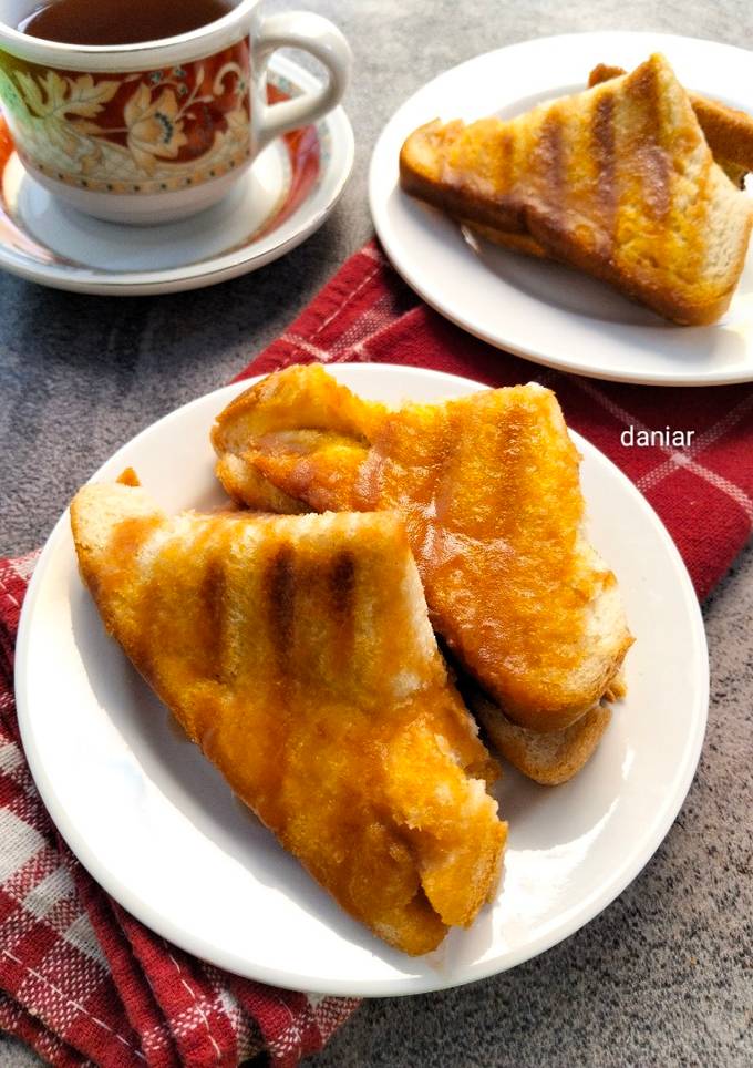 Resep Roti Tawar Panggang 3 Rasa Saus Karamel oleh Daniar - Cookpad