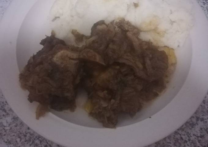 Pap and beef bones with cabbage Recipe by Tshepiso L - Cookpad