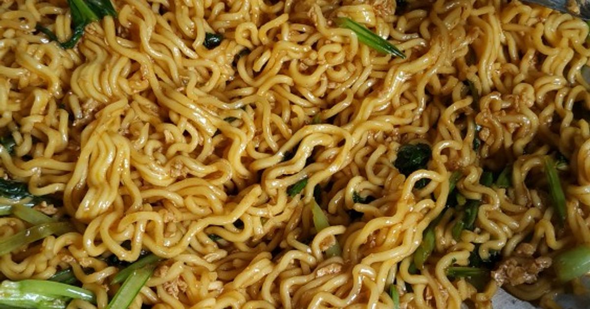 Resep mi keriting goreng rumahan enak dan mudah - Cookpad