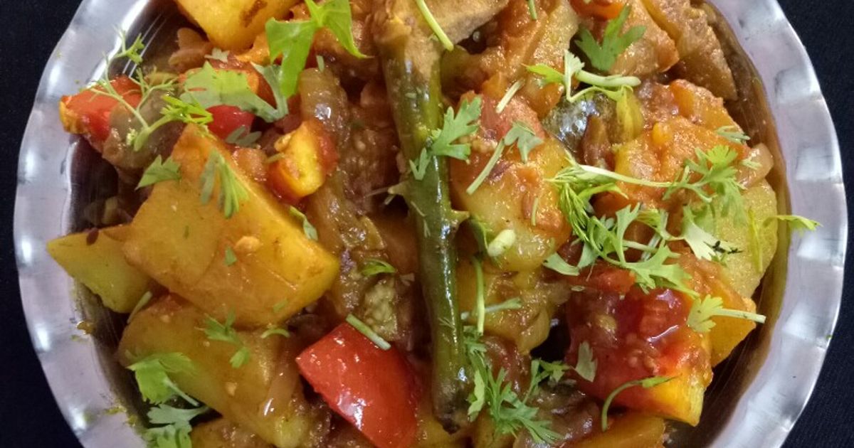 Aloo Baigan Ki Dry Sabji Recipe by Mohini Gupta - Cookpad