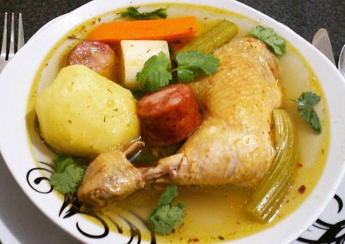 Poule au Pot (Sopa Francesa, "frango cozido") Receita por Marco ...