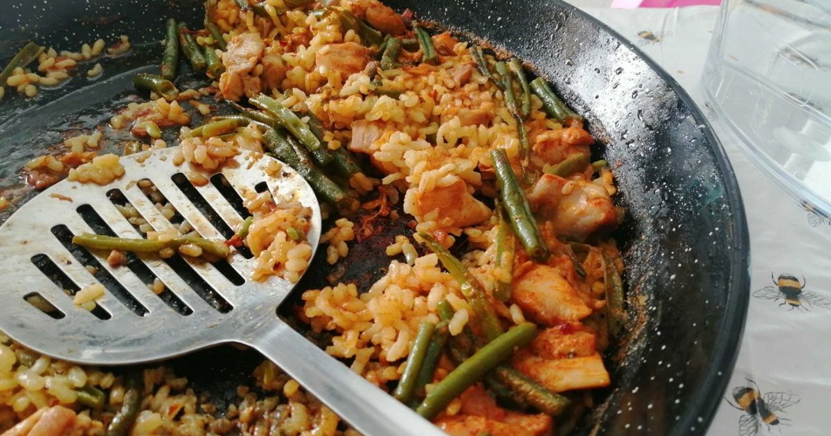 Chicken Paella Recipe by Jose Navarro - Cookpad