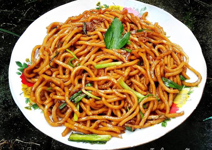 Resep Mie Goreng Manis Ala Resto oleh Indrajied - Cookpad