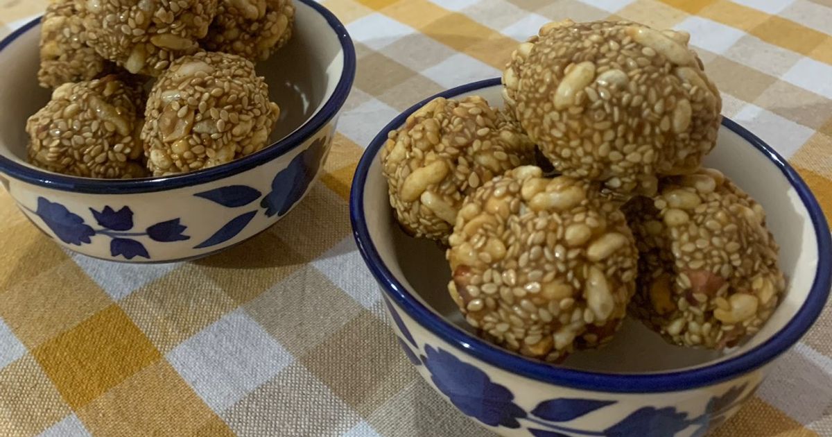 Til, Mumfali & Murmure Laddu Recipe by Swagatika - Cookpad