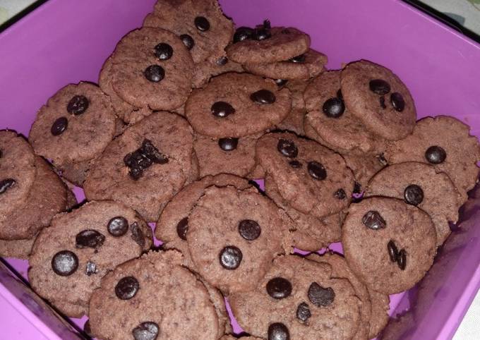 Resep Cookies Coklat choco chips 🍪 oleh Destimarfina25 - Cookpad